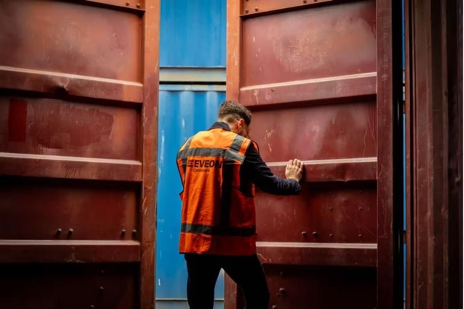 Buy Used Shipping Containers Online | Eveon Containers
